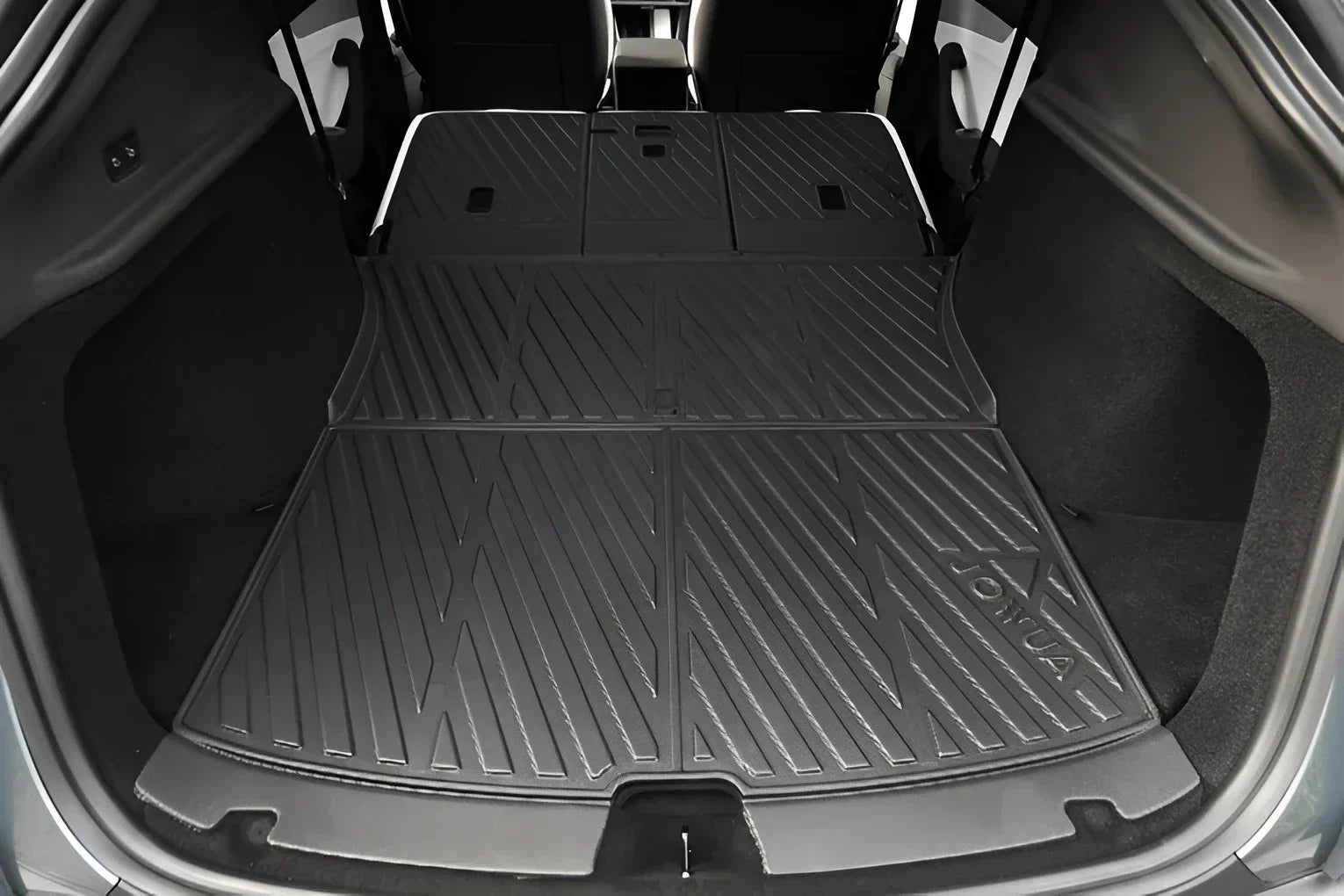 Tesla Model Y Felt vs TPE: A Cleaner Trunk Guide – EVparts4x4