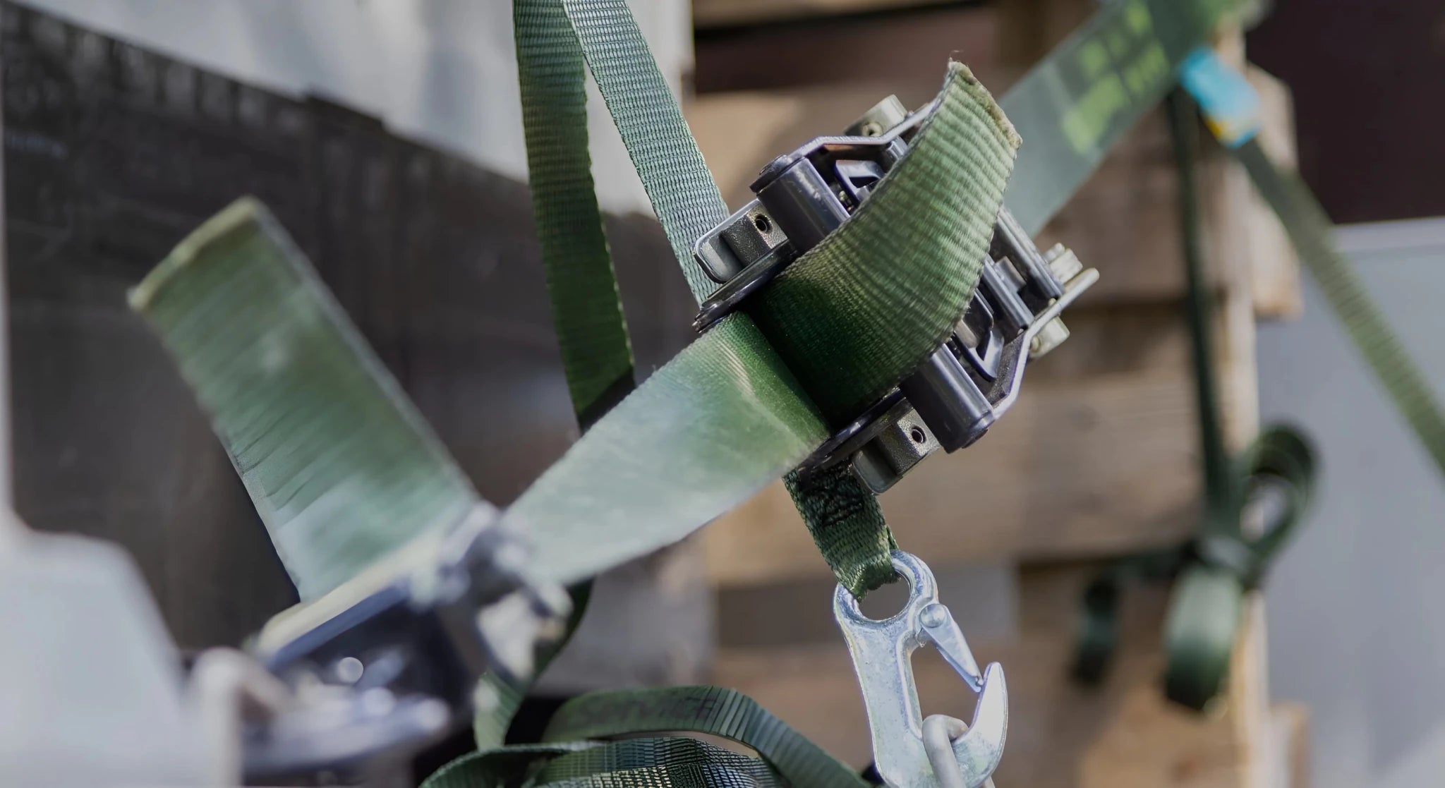 Benefits of Ratchet Straps: Why They’re the Gold Standard for Load Sec ...