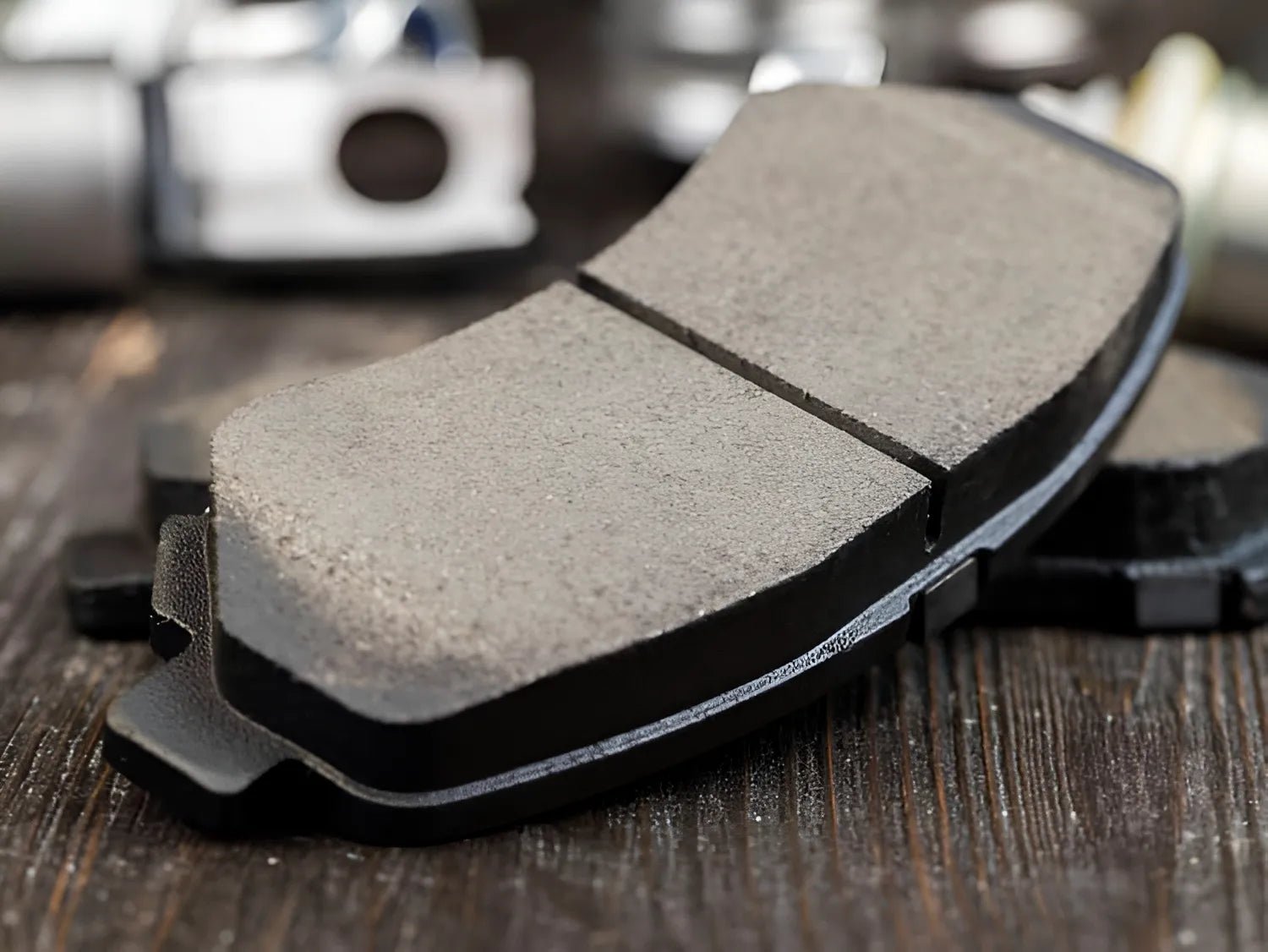 Best Ceramic Brake Pads: A Data-Driven 2025 Buyer’s Guide – EVparts4x4